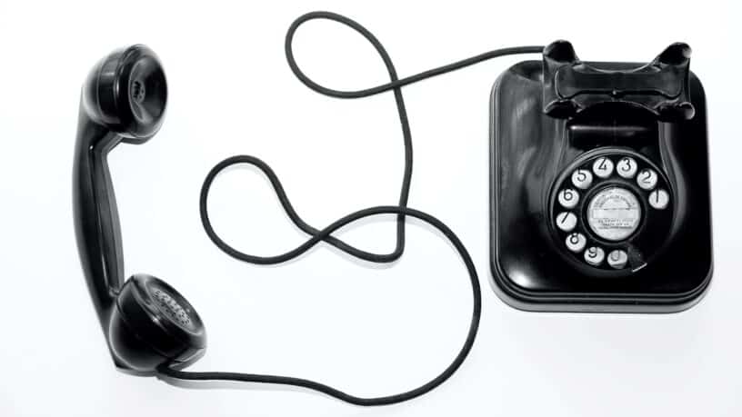 How Landline Phones Work: The Science Behind Telephones - TechDipper